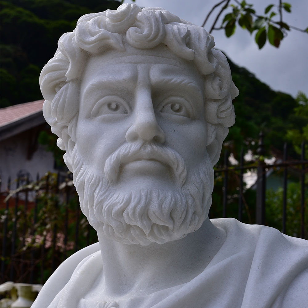 Escultura General Anibal Barca A 230cm - EMP504 . Compre já ...